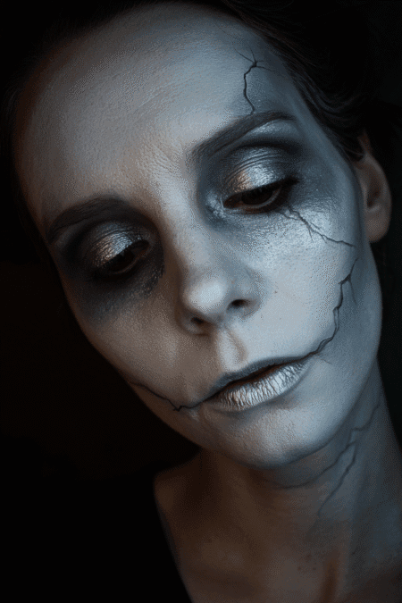 21+ Halloween Ghost Makeup Ideas